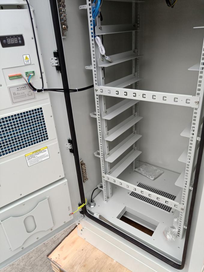 19 Inch Rail Floor Mounted Cabinet Single Wall Galvanized Steel With PDU