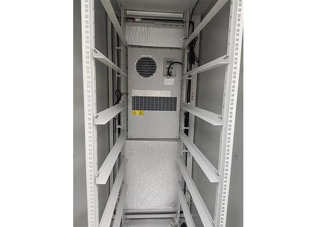 38U Height Outdoor Data Cabinet Floor Mounted 19 Inch Telecom Cabinet