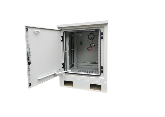 Pole Mounted Outdoor Telecom Enclosure 19'' Telecom Equipment Cabinets ...